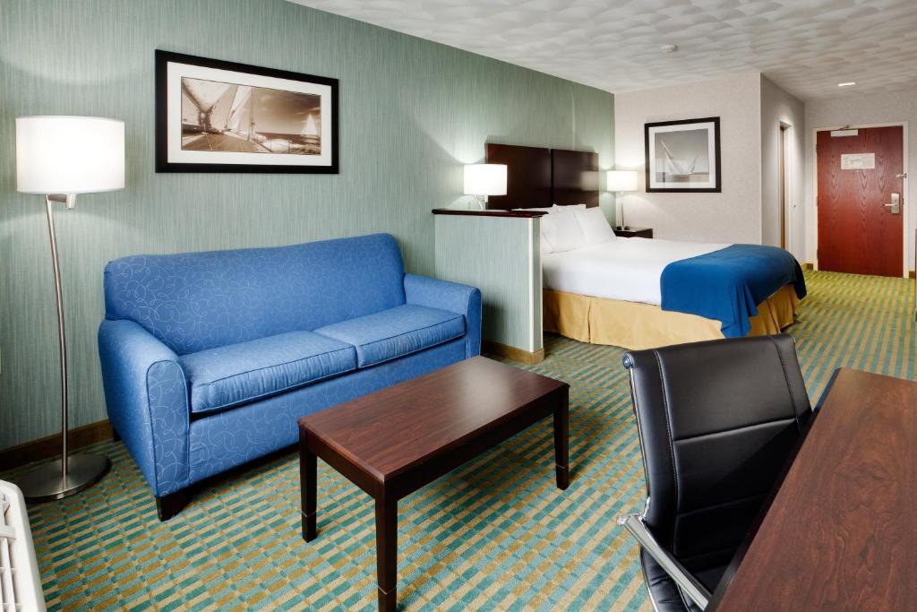 Holiday Inn Express & Suites Smithfield - Providence by IHG, Smithfield ...