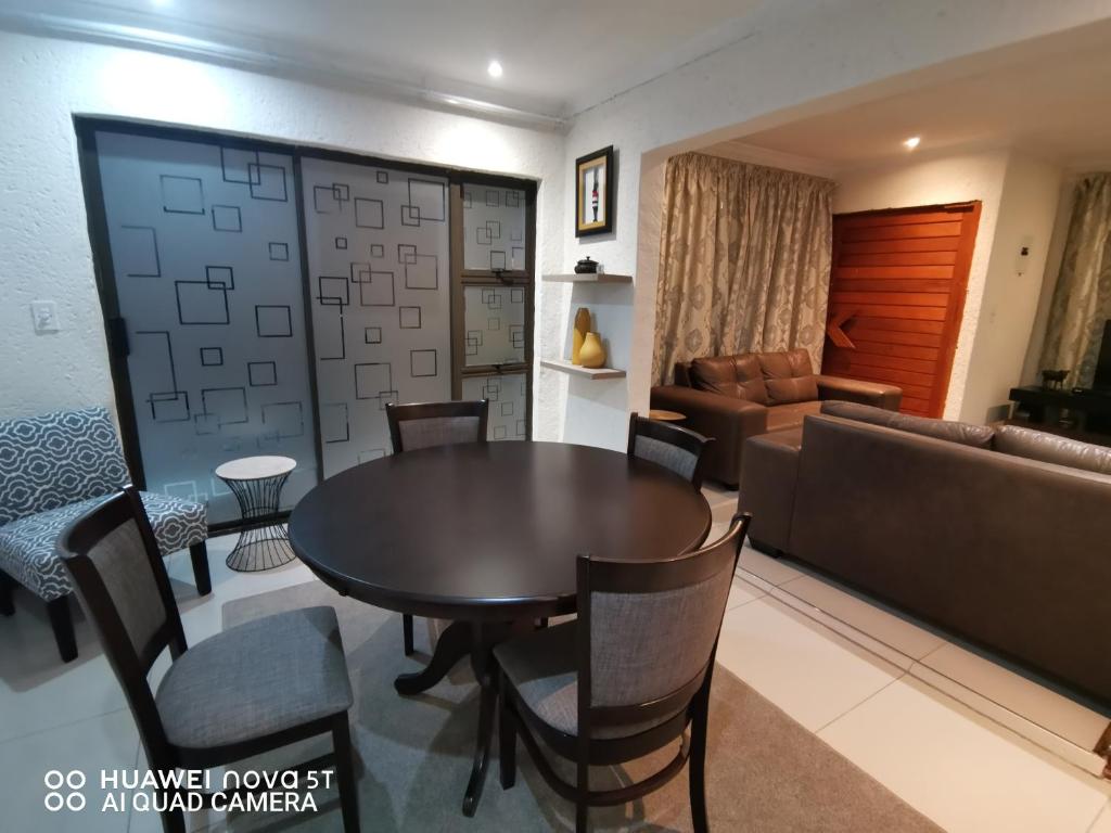 Moletji Guest House, Ga-Ramongwana (updated prices 2025)