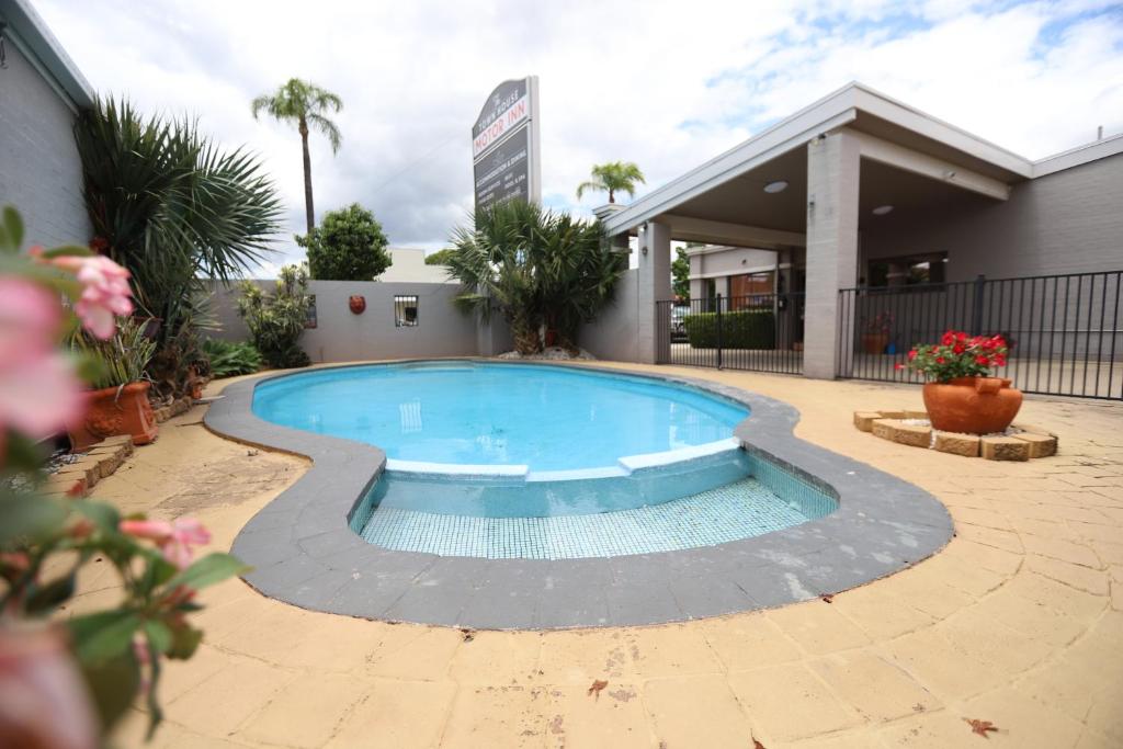 The Town House Motor Inn, Goondiwindi (updated prices 2025)