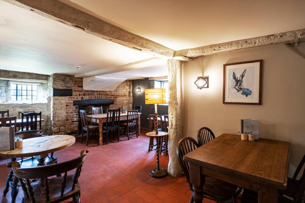 The Dinton Hermit, Dinton (updated prices 2025)