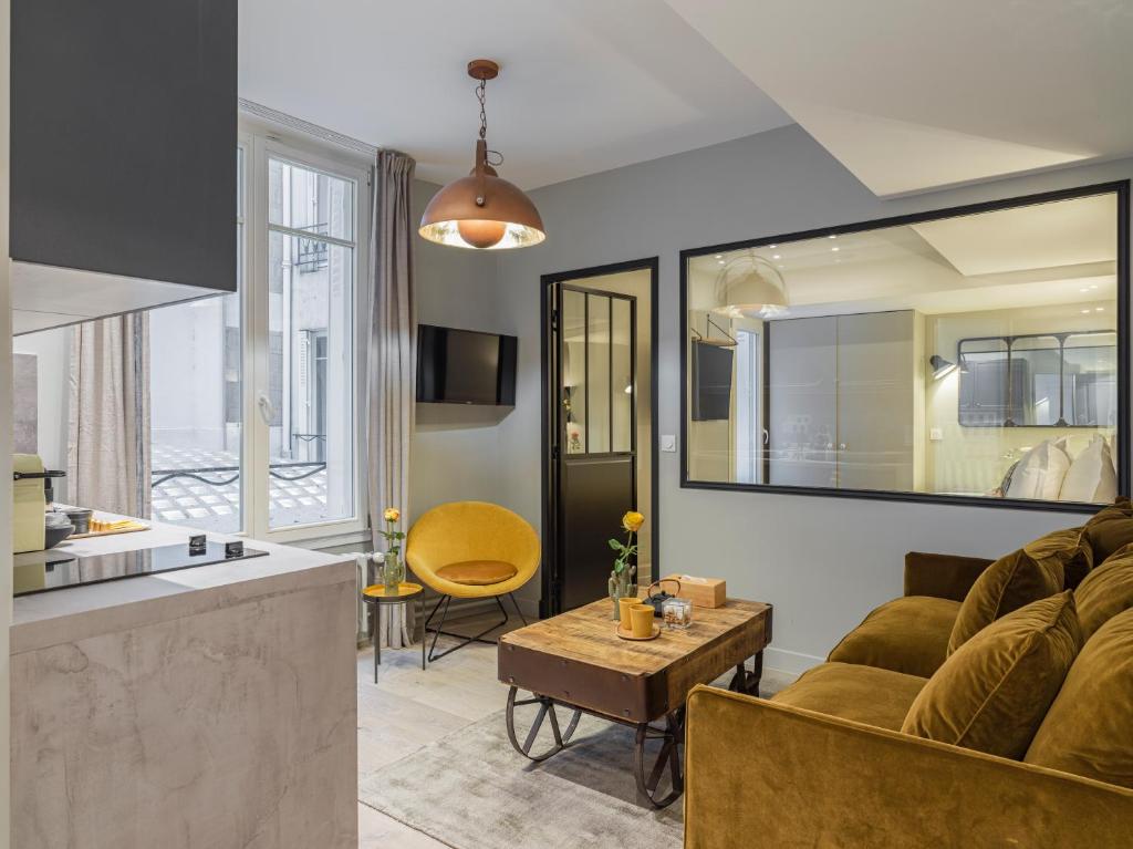 Fabulous Grey, Paris (updated prices 2026)