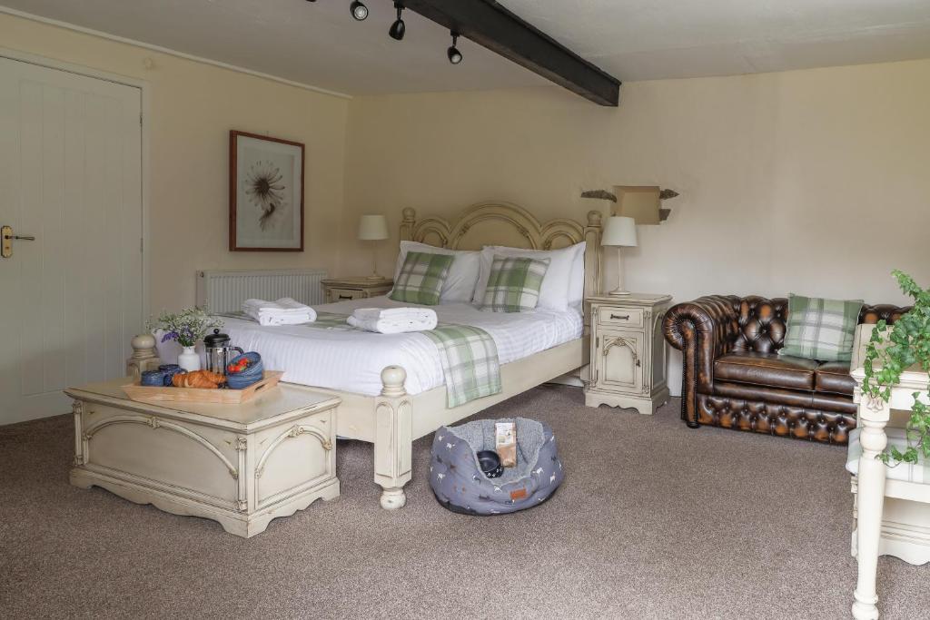 Bearslake Inn, Bridestowe (updated prices 2025)