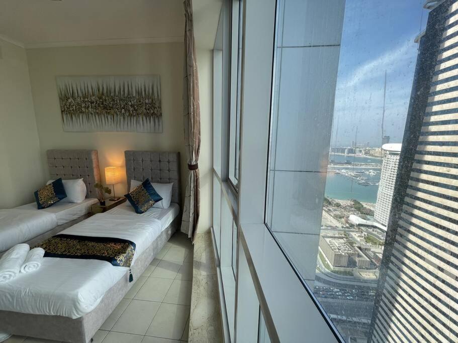 Ferienwohnung Dubai Marina 2BR with Sea View Higher floor (VAE Dubai ...