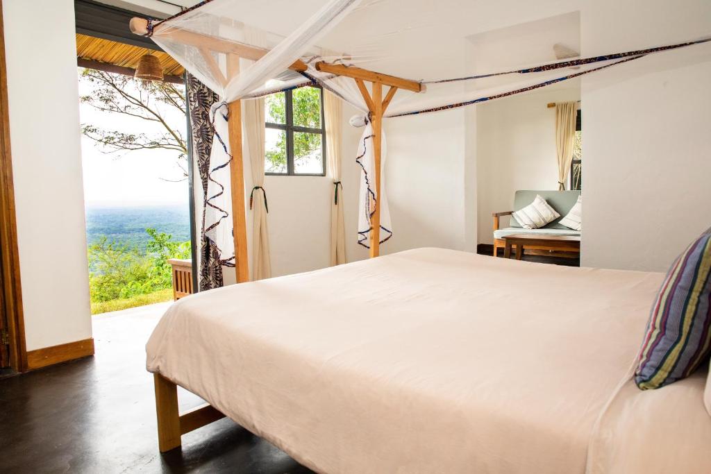 Isunga Lodge, Kibale Forest National Park (updated prices 2025)