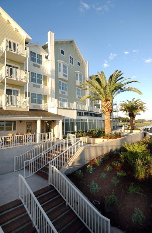 The Waterfront Inn, The Villages (updated prices 2025)