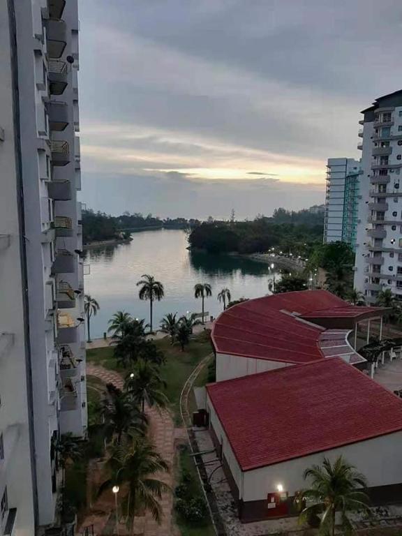 BayView Villas A (8 pax, Swimming pool, Seaview, Bbq), Port Dickson ...