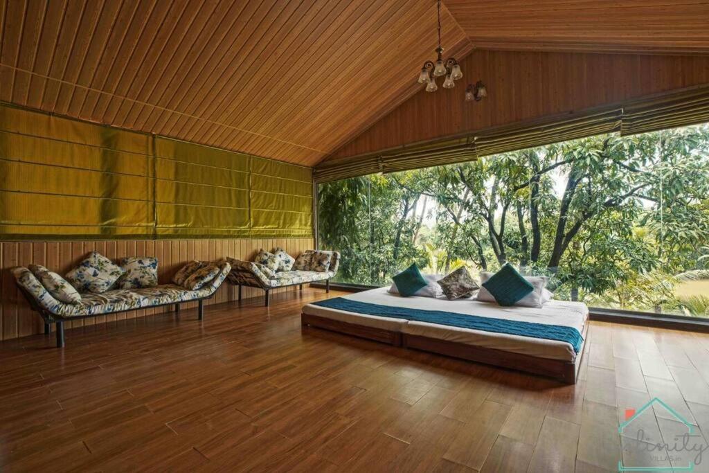 Parmar Farms,5bhk Pool Villa, Bhogwati river view , Pen bypass, near ...