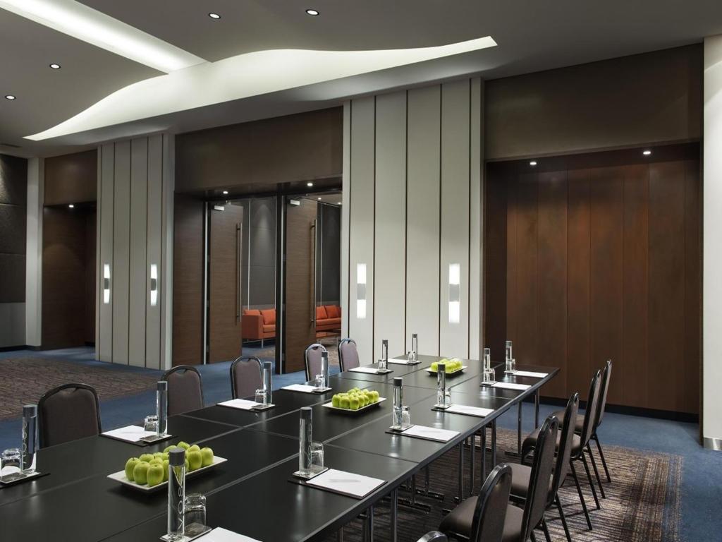 Crown Promenade Perth, Perth (updated prices 2025)