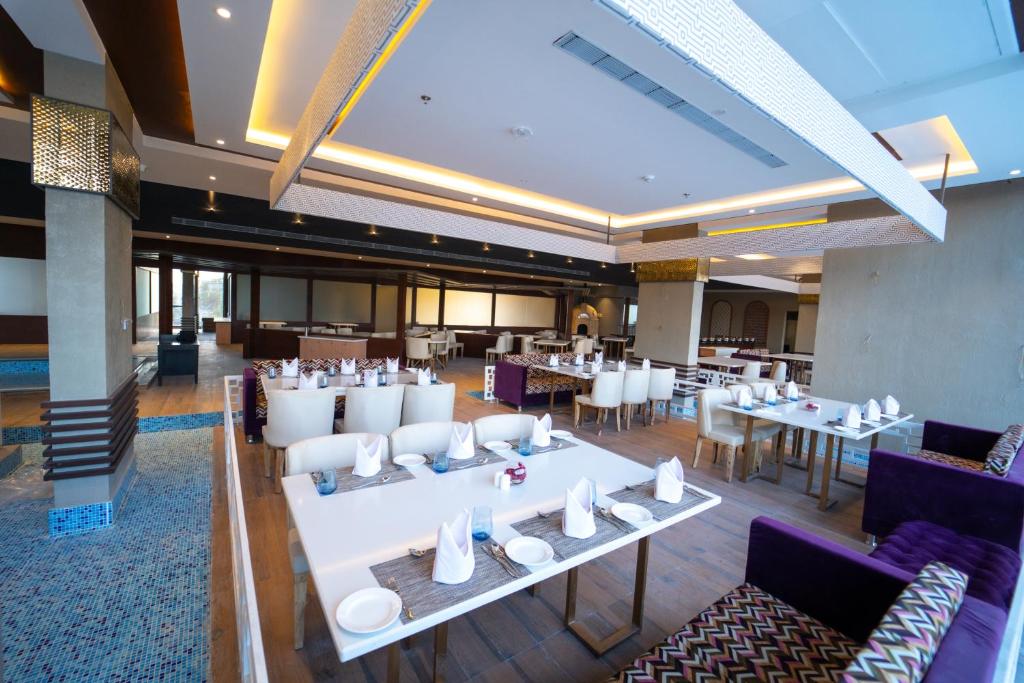 Essentia Luxury Hotel Indore, Indore (updated prices 2025)