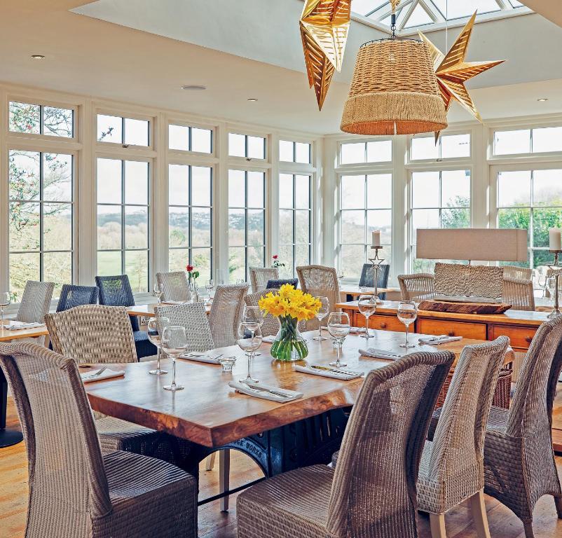 Trefloyne Manor, Tenby (updated prices 2025)