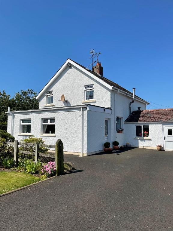 Milltown Cottage, Aghanloo (updated prices 2026)