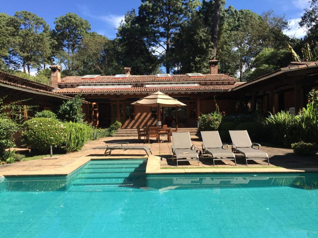 Casa Vallezana Avandaro - Valle de Bravo