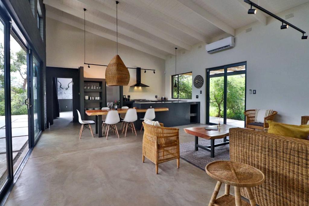 Umkhaya, Marloth Park (updated prices 2025)