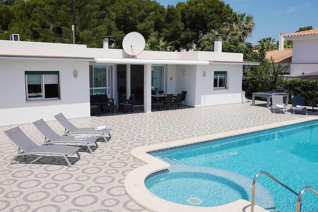 Hotel Roca Bella en Es Pujols