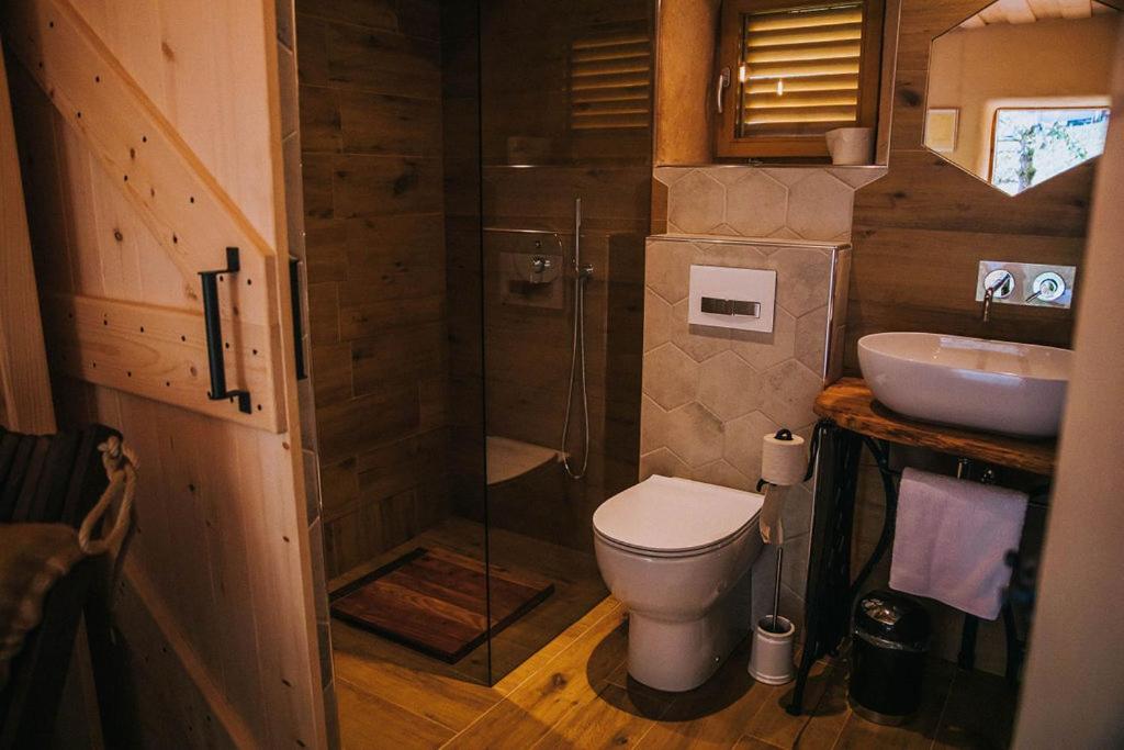 Sleeping with bees - Tourist farm Muha, Grosuplje (updated prices 2025)