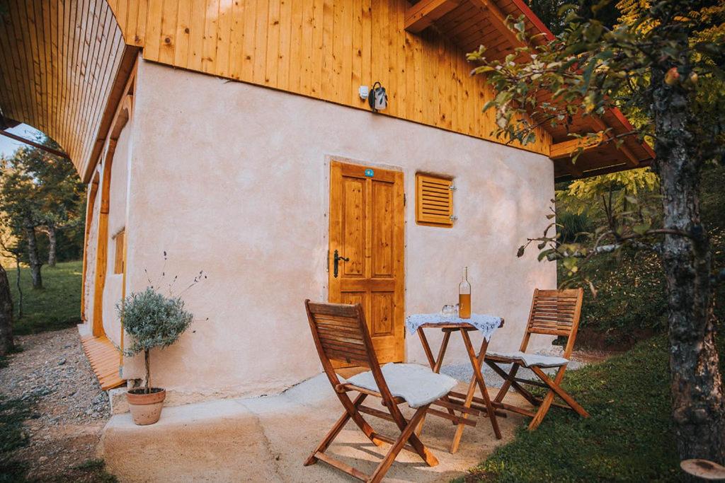 Sleeping with bees - Tourist farm Muha, Grosuplje (updated prices 2025)