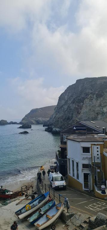 5 Goonbell, St. Agnes (updated prices 2025)