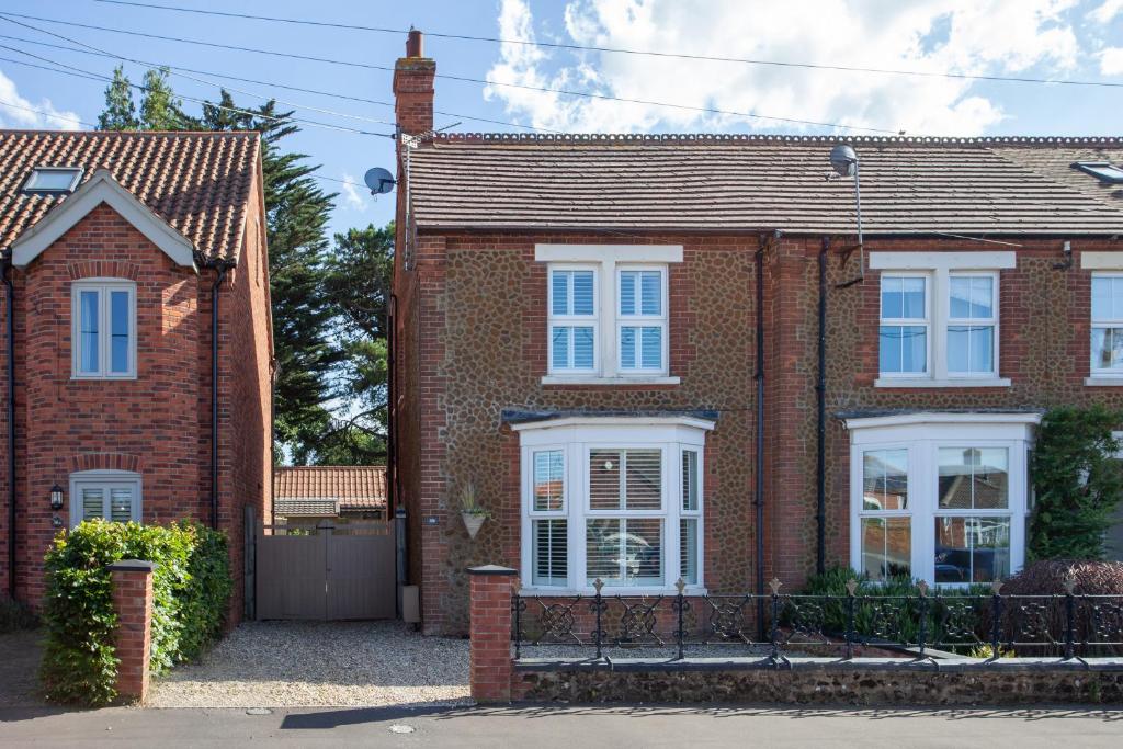 Coastal Holiday Cottage in Heacham, Norfolk - Snettisham