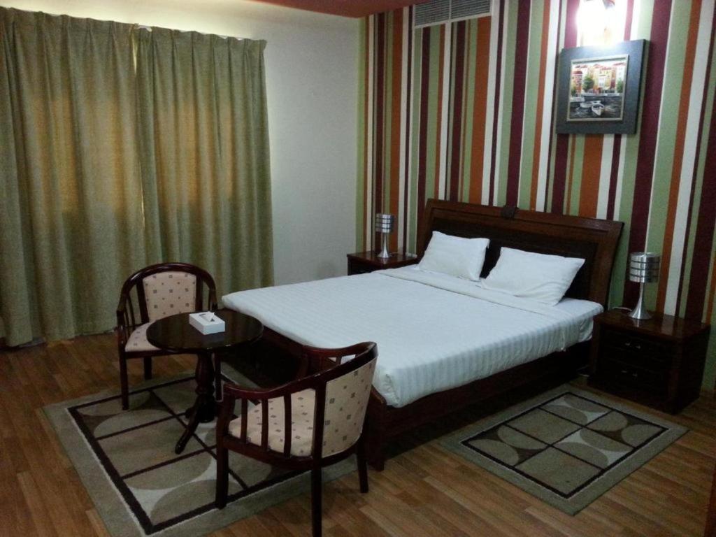 Oryx Tower, Manama (updated prices 2025)