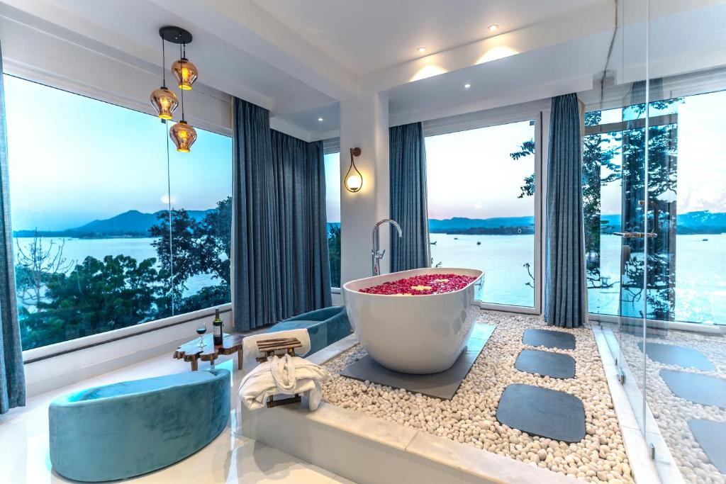 Moustache Udaipur Luxuria, Udaipur (updated prices 2026)