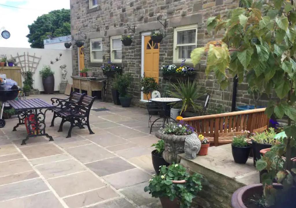 Hidden gem apartment in picturesque village close to Durham, Cornsay ...