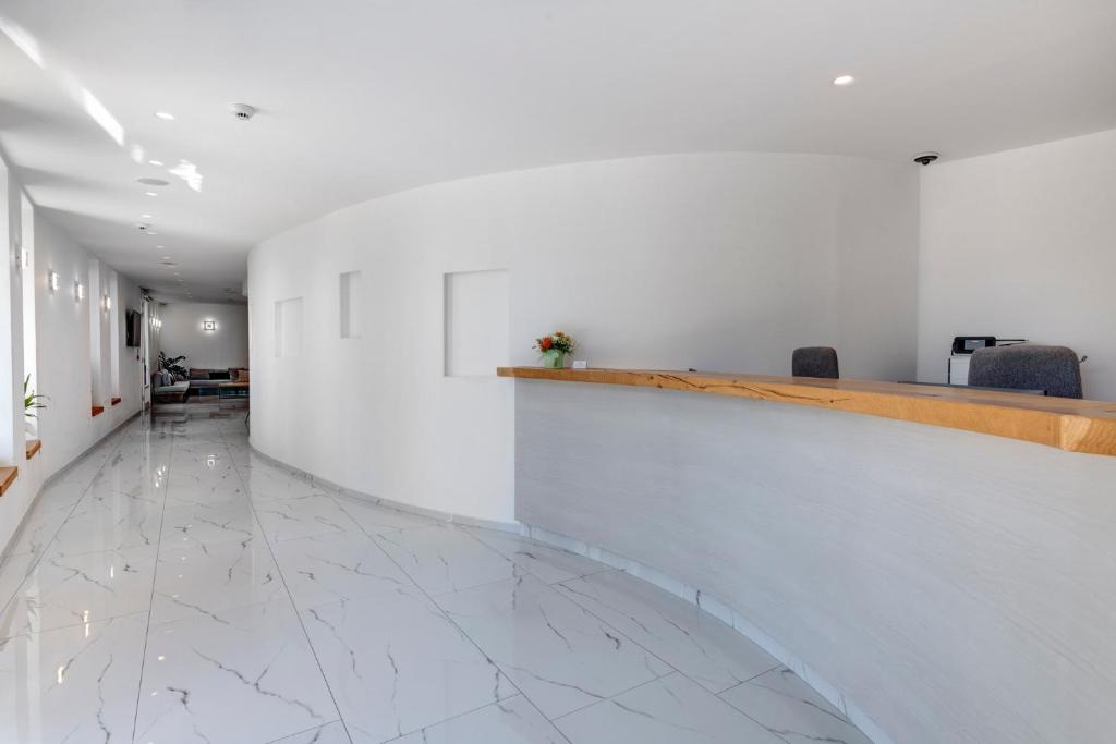 Makis Place, Tourlos (updated prices 2025)