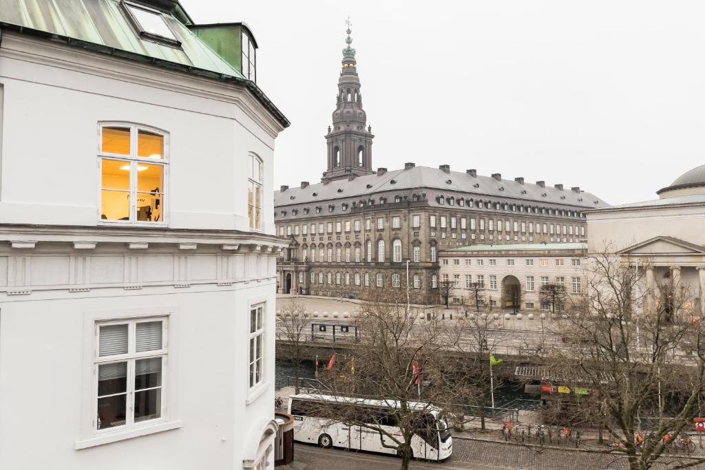 Perfect Flats in Superb Location by Strøget, the Metro & Attractions ...