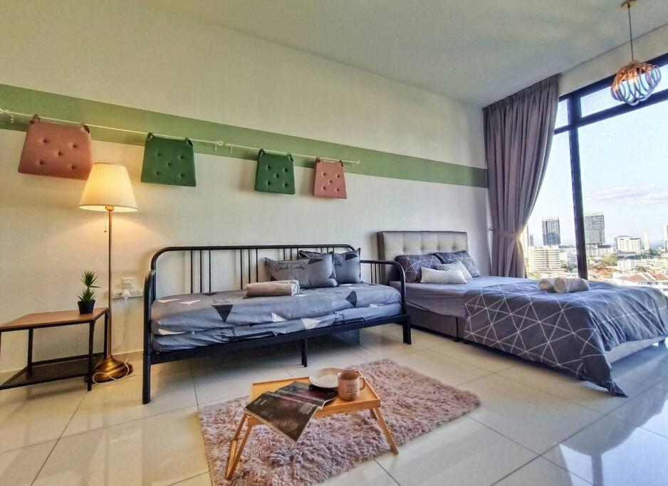 (New) 2BR Luxury Rooftop Swimming pook Homestay@Georgetown@10pax ...