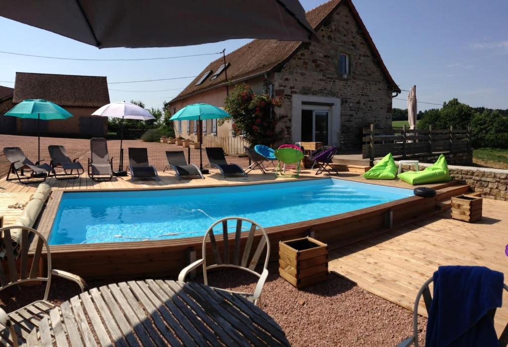 Gîte De Fougère, Piscine, Sauna, Salle Muscu,pêche - Charolles