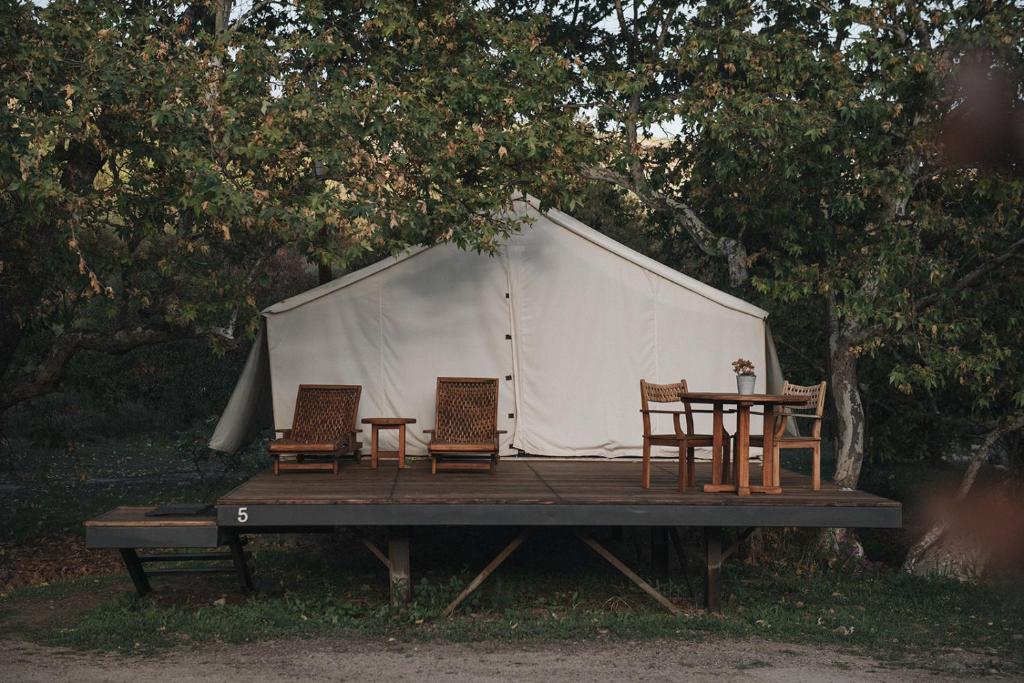 Hotel Cuatro Cuatros, Ensenada – Updated 2024 Prices