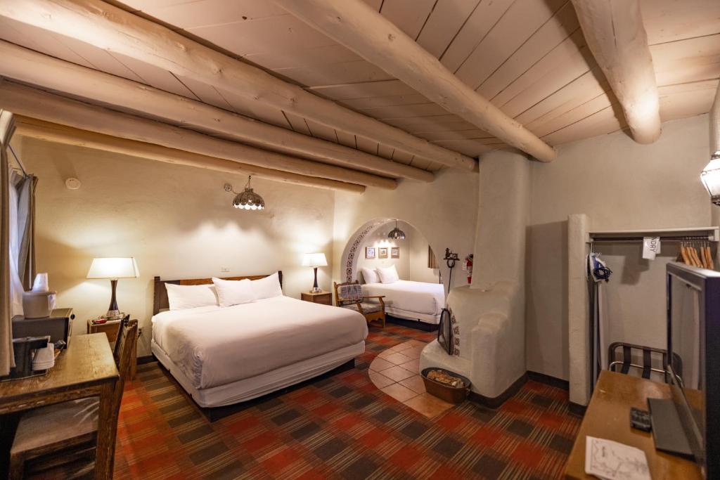 Sagebrush Inn & Suites, Taos (updated prices 2025)