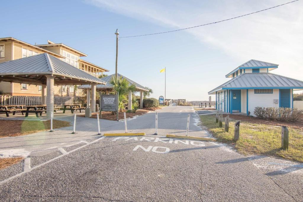Hidden Lake, Santa Rosa Beach (updated prices 2025)