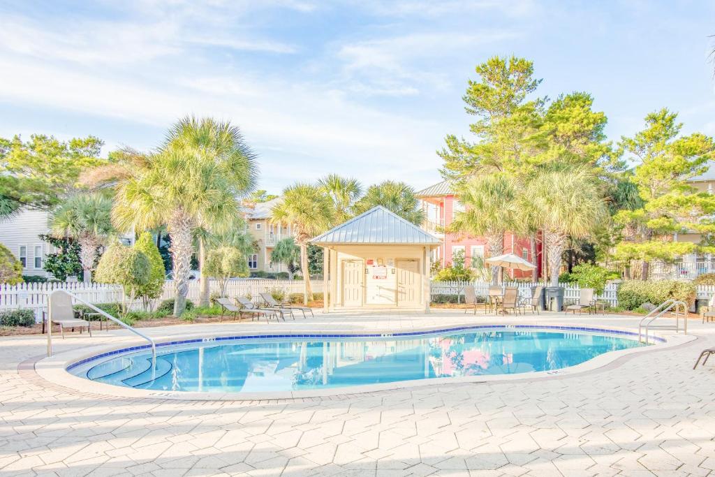 Hidden Lake, Santa Rosa Beach (updated prices 2025)