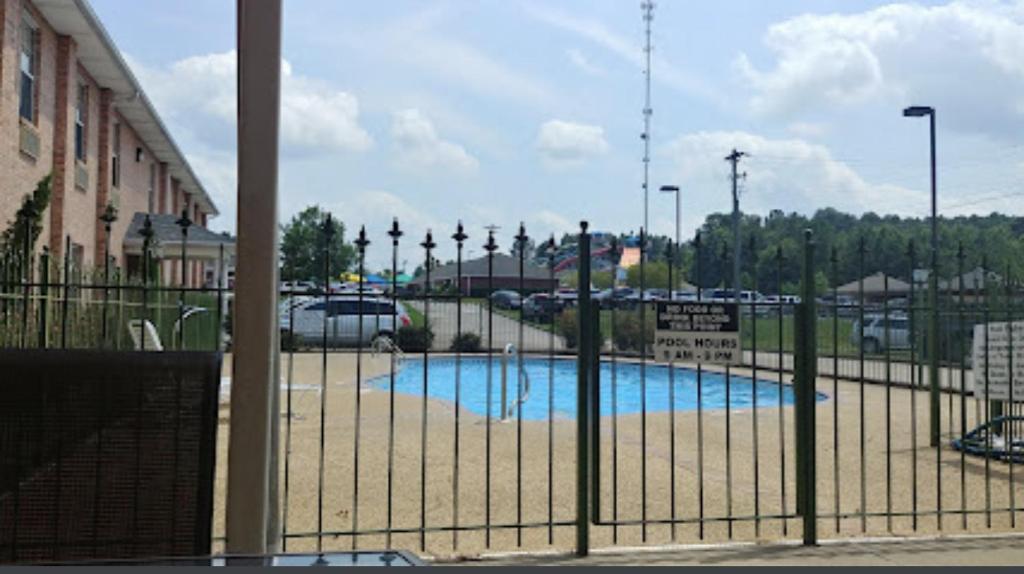 COLLINS INN & SUITES, Collins (updated prices 2026)