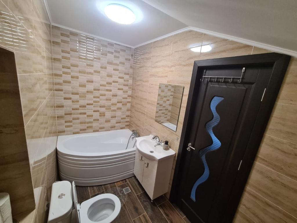 PIATRA ROSIE Pensiune Agroturistică, Niculiţel (updated prices 2024)