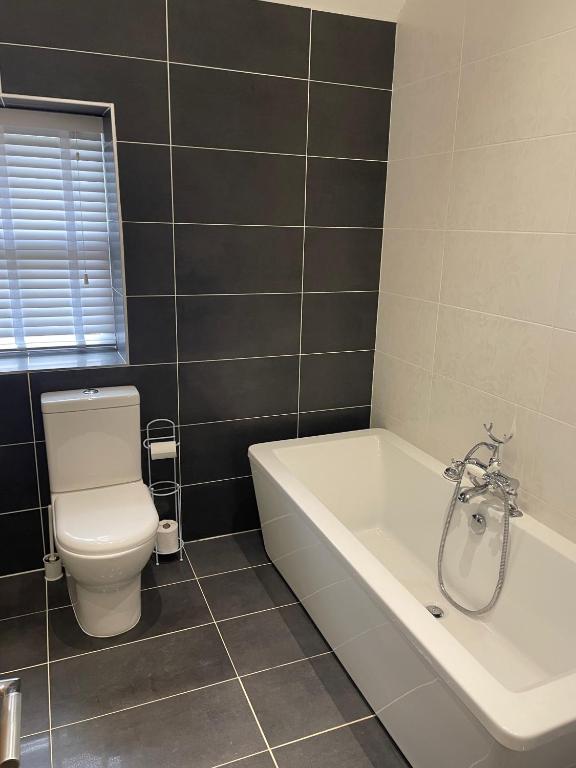 The House on the Common, Coity (updated prices 2025)