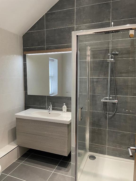 The House on the Common, Coity (updated prices 2025)