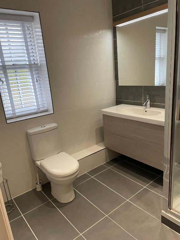 The House on the Common, Coity (updated prices 2025)