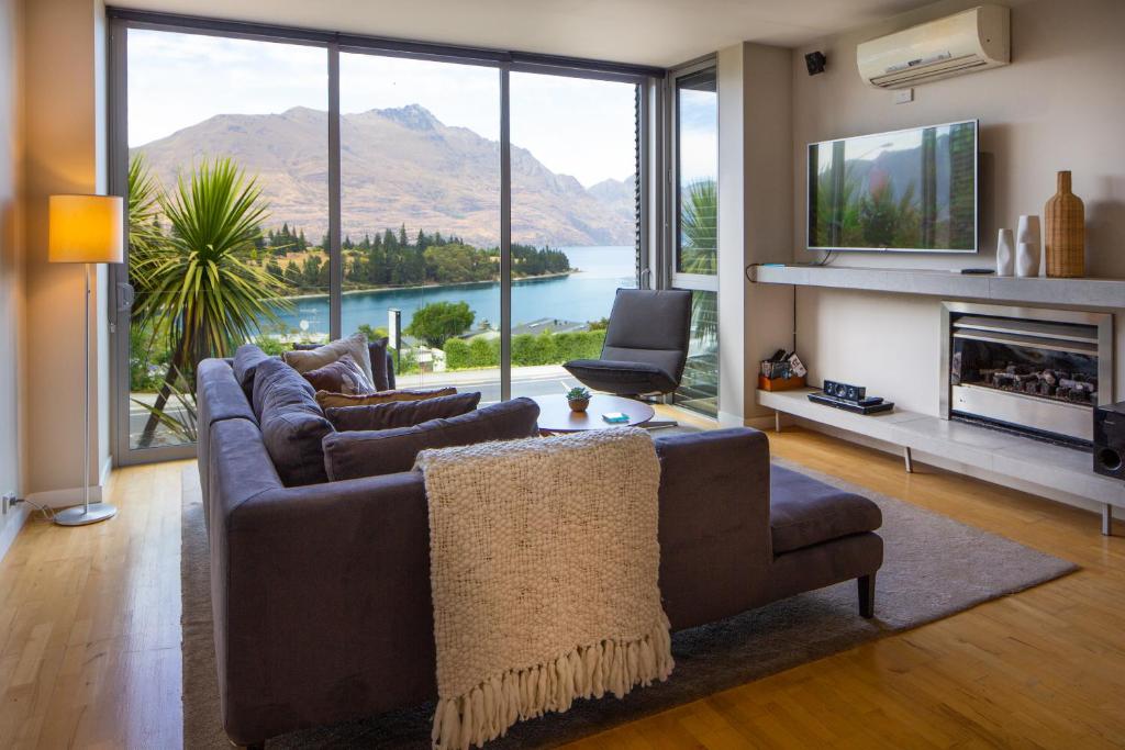 Hello QT Pounamu, Queenstown (updated prices 2026)