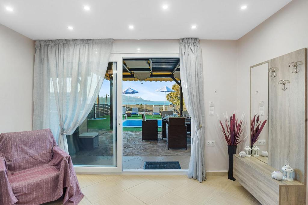 Nikos Dimitra Luxury Home BY APOKORONAS-VILLAS, Plaka – Updated 2024 Prices