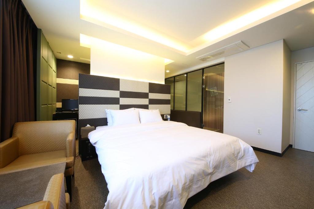 Moonbay Hotel, Busan (updated prices 2024)