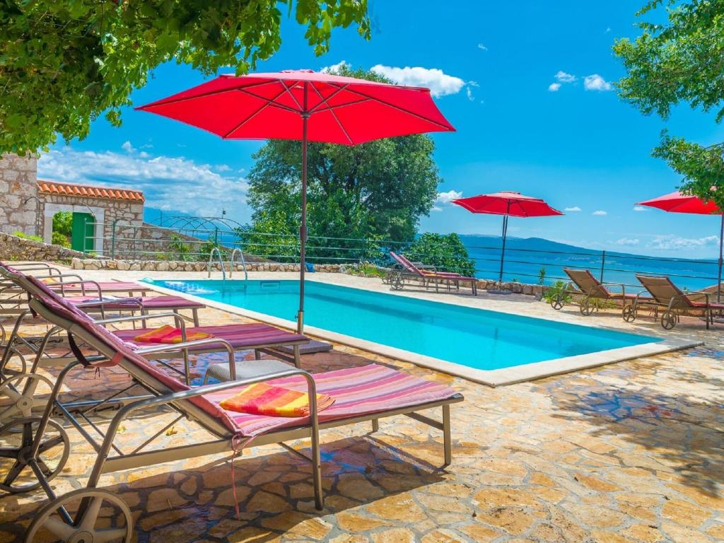 Quaint Villa in Crikvenica with Pool, Crikvenica (aktualisierte Preise ...