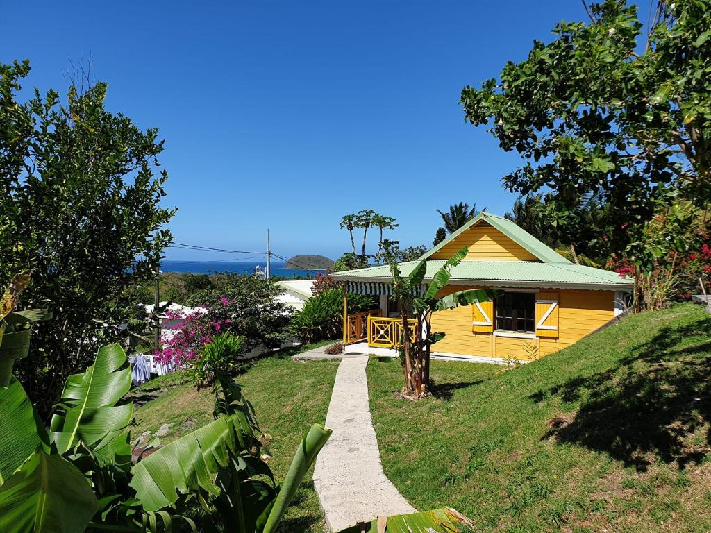 La Colline Verte, Deshaies (tarifs actualisés, 2026)