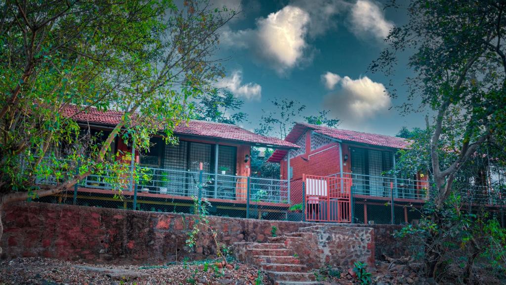 19 Resorts In and Near Bhimashankar