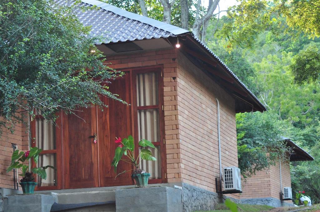 Elephant Arcade, Tissamaharama (updated prices 2026)