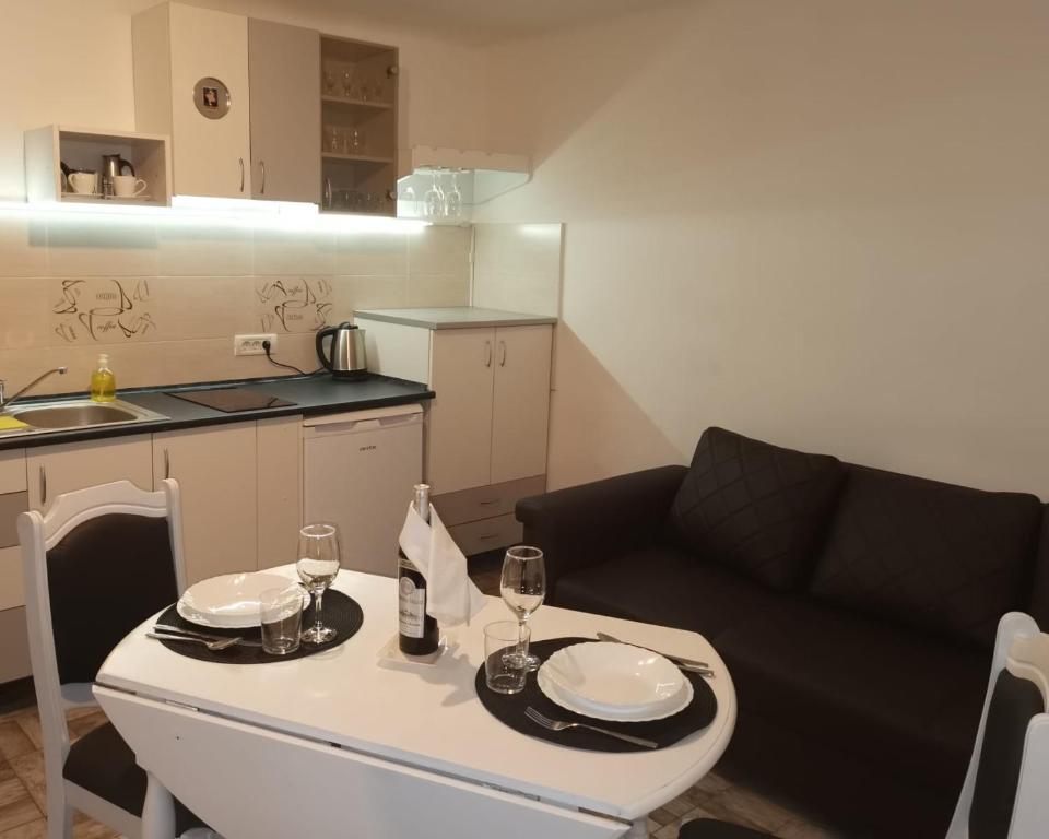 Carla's place Ap 2, Oradea (updated prices 2026)