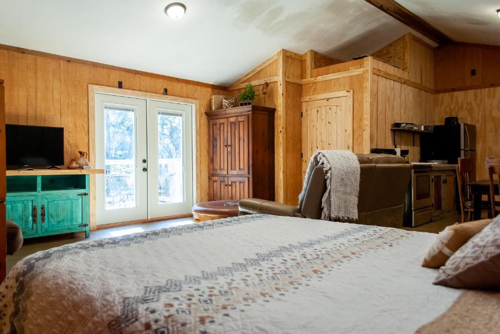 Kick Back Ranch, Ramer (updated prices 2025)