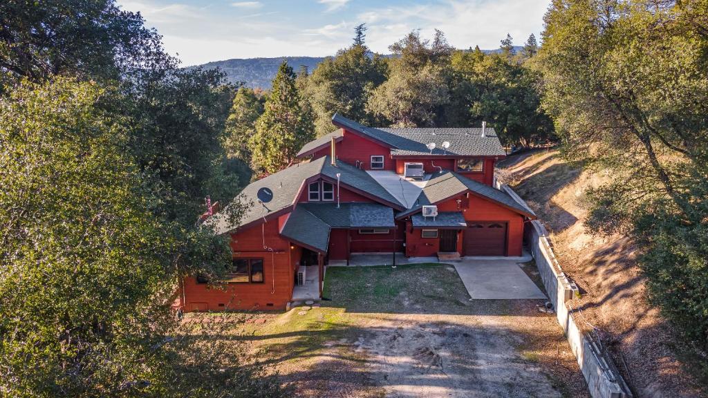 Red Oasis, Oakhurst – Updated 2022 Prices