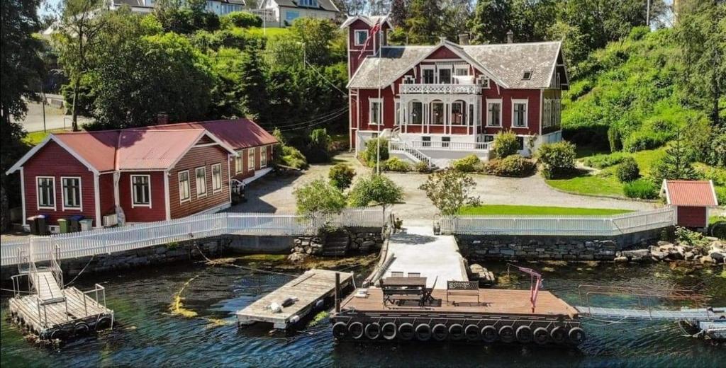 VILLA BRATTHOLMEN, Brattholmen (aktualizované ceny na rok 2024)