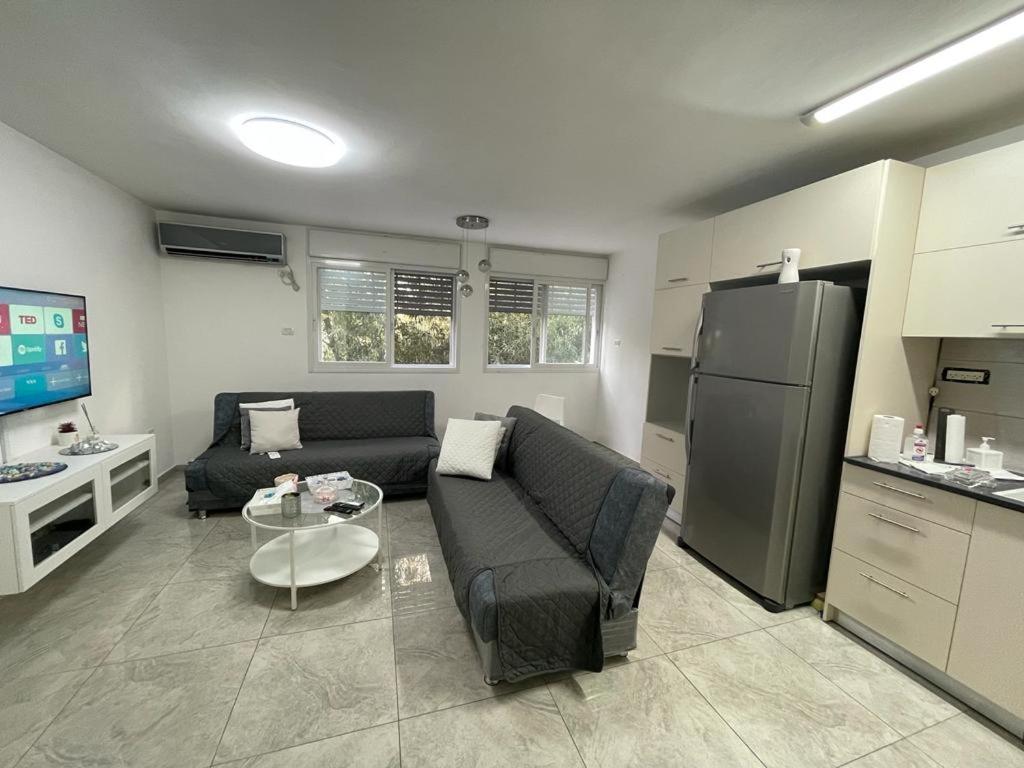 Love in white, Haifa (updated prices 2025)